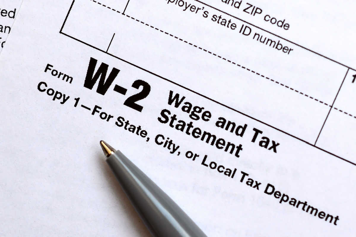 The Difference Between W-2 vs. W-4 Forms | How to File + Examples The Difference Between W-2 vs. W-4 Forms | How to File + Examples