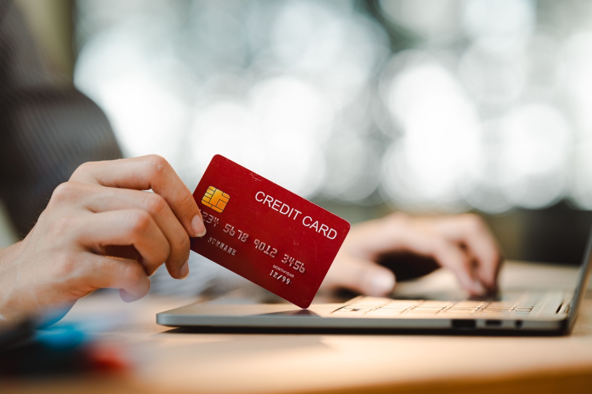 Which Payment Option Has Interest? Credit Card Rates Explained